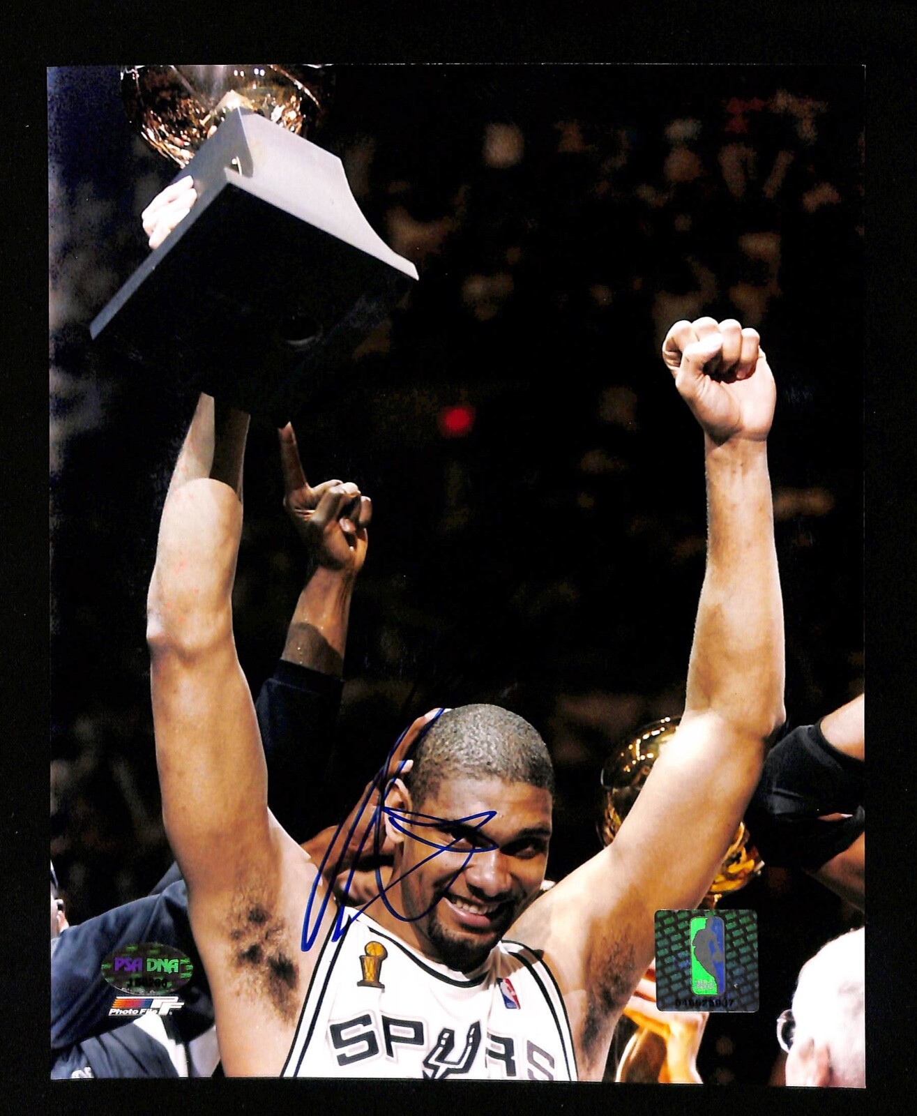 Tim Duncan Autographed Memorabilia | Signed Photo, Jersey, Collectibles ...