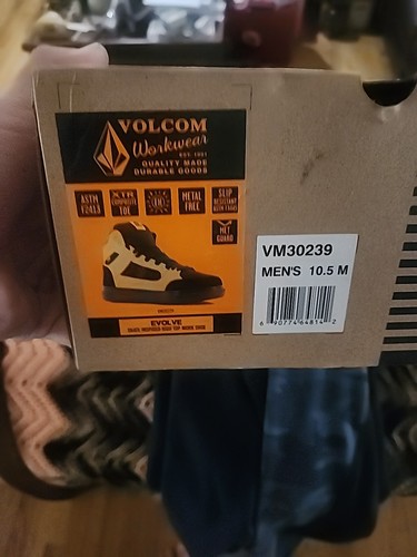 VOLCOM MEN'S SKATE INSPIRED WORK HIGH TOP EVOLVE SHOE BOOTS VM30239 | eBay