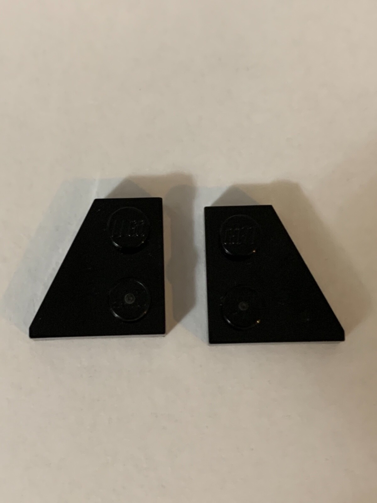 LEGO Parts 24299 24307 (2pcs) Pair Wedge, Plate 2x2 Left/Right Pick ...