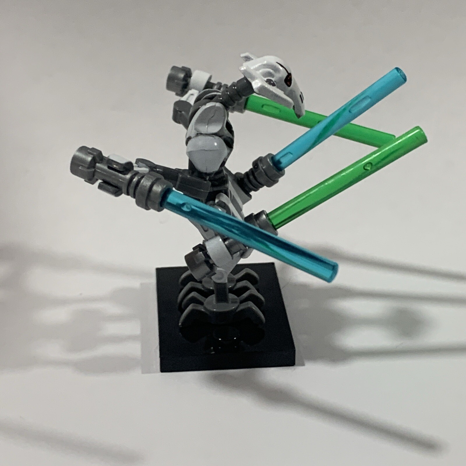 Custom Star Wars White General Grievous w/ Minifig Baseplate | eBay