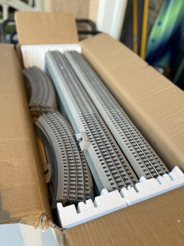 LIONEL FASTRACK 30 INCH LONG STRAIGHT TRACK CASE O GAUGE | eBay