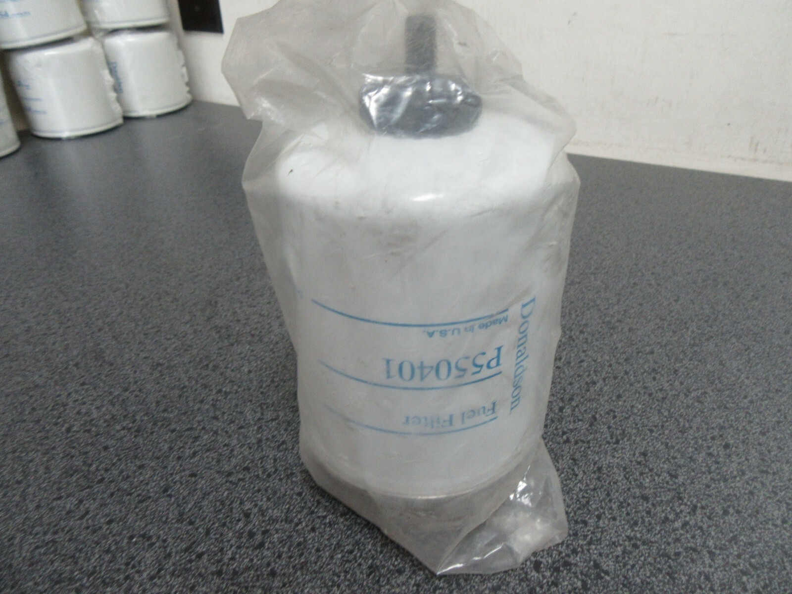 DONALDSON P550401 - Fuel filter cross reference