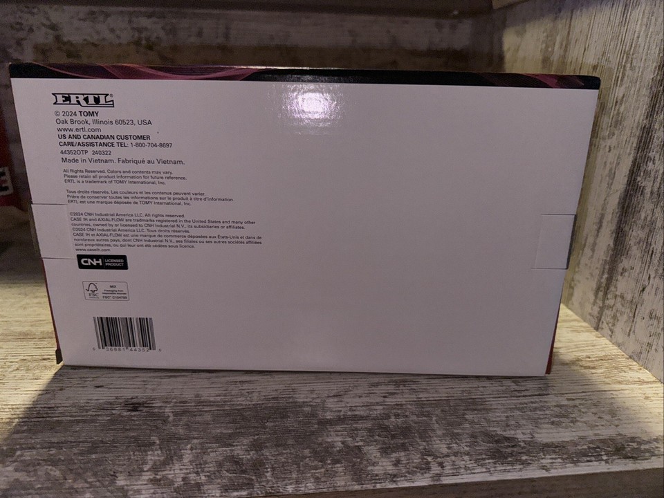 1/64 Scale Case IH AF11 Combine 2024 Farm Show Ertl Track Both Heads ...