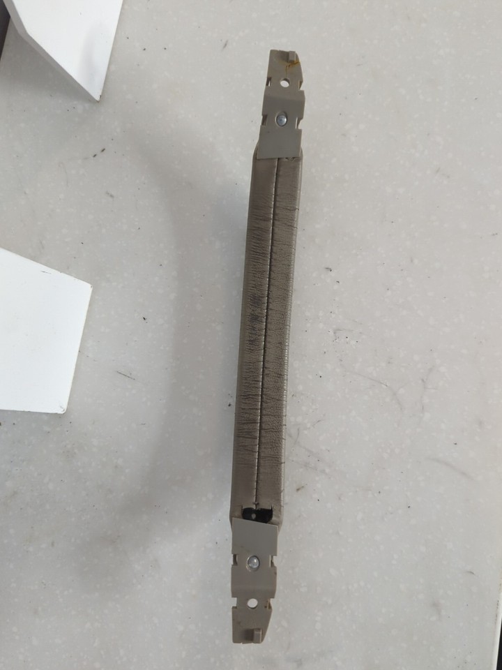 03-11 Lincoln Town Car Designer Door Panel Pull Strap Handle Beige | eBay