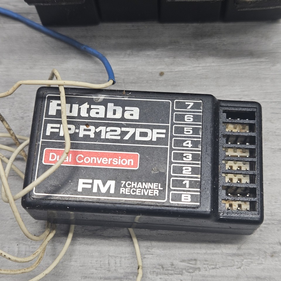 Futaba S3003 Servo Lot 4x w Control Transmitter FP-R127DF and Switch 72 ...