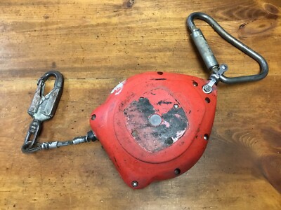 MILLER FALCON SELF RETRACTING LIFELINE FALL PROTECTION UNIT | eBay