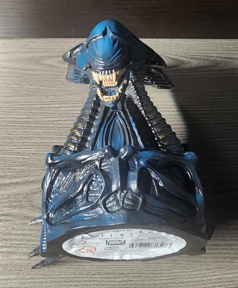 Aliens: Alien Xenomorph Queen Vinyl Bust Coin Bank - BRAND NEW, RARE ...
