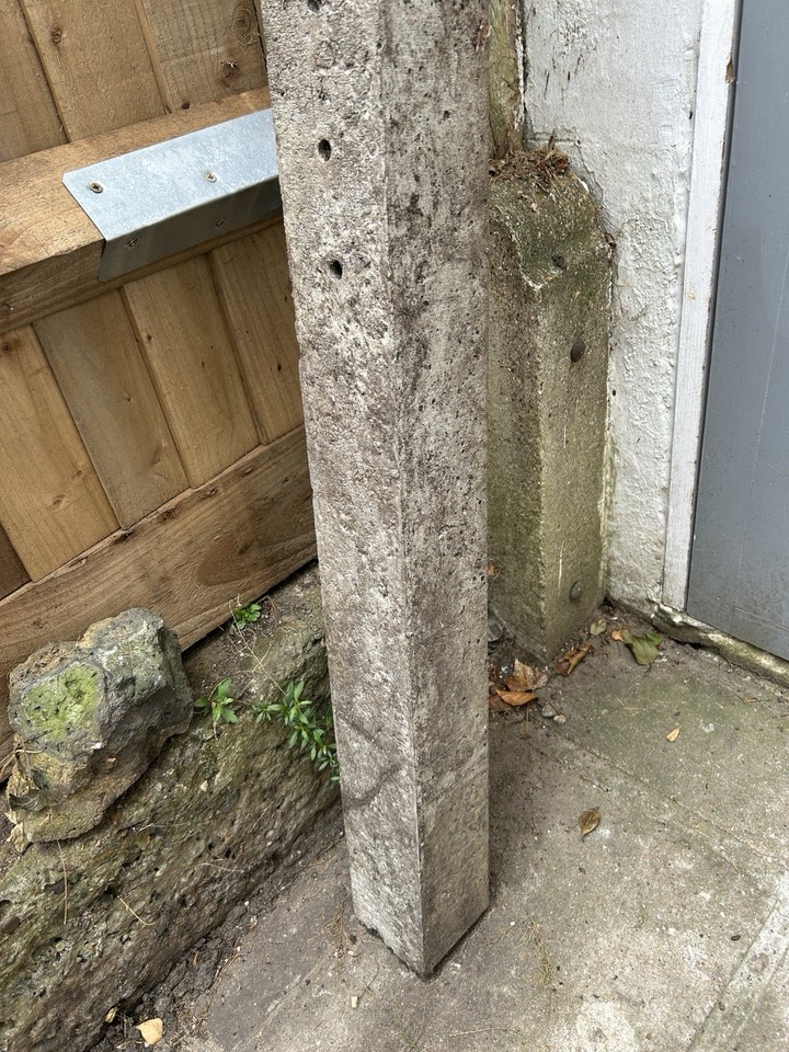 8FT Concrete Intermediate Fence Post (2.4M) - Leftover from the ...