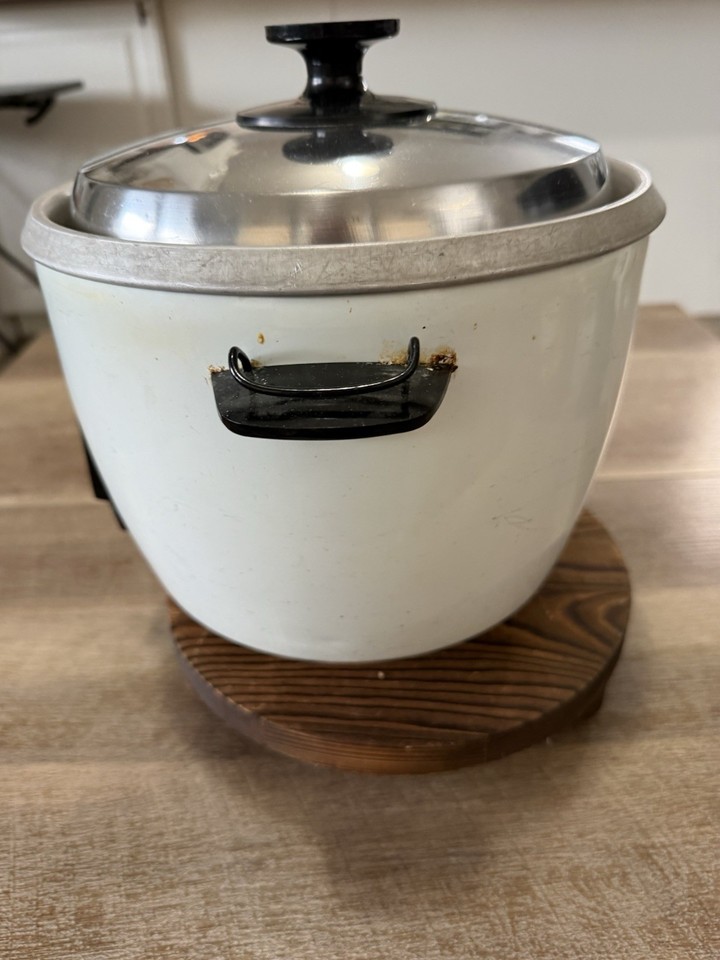 Vintage National 10 Cup Automatic Rice Cooker SR-18FH Classic White ...