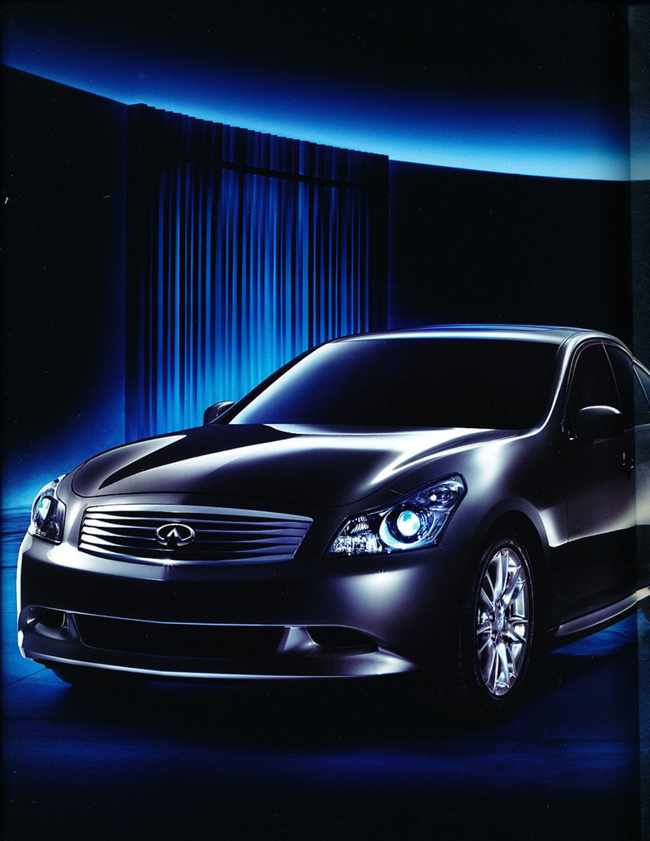 Infiniti G35 Logo Wallpaper