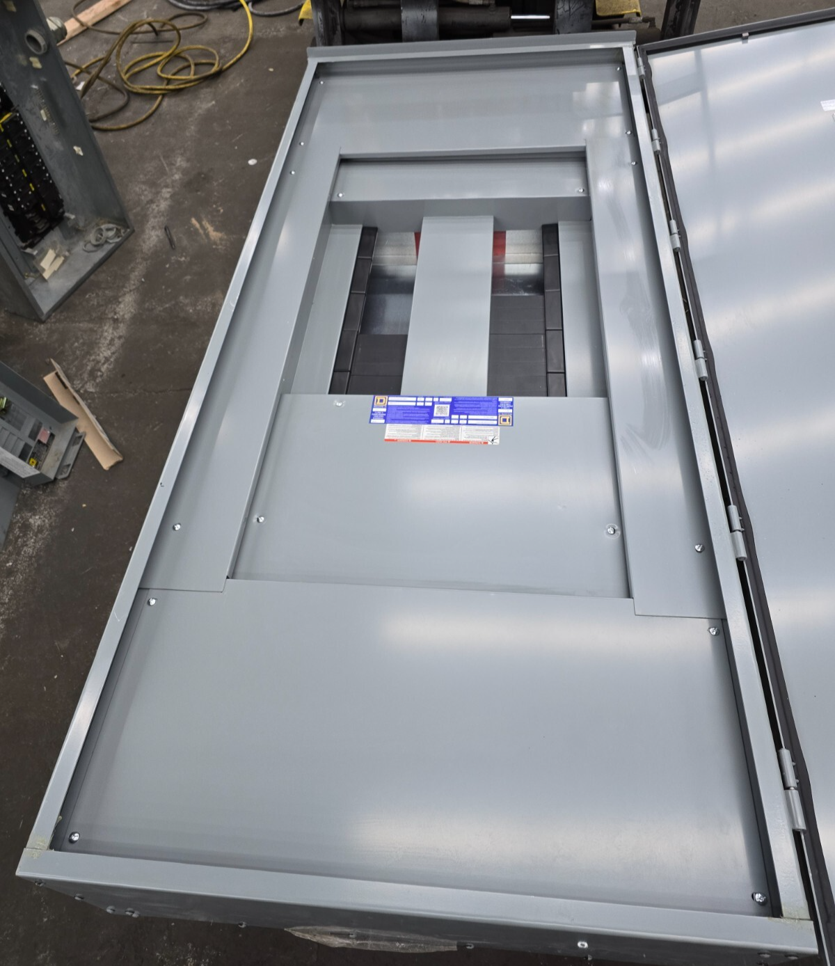 SQUARE D 600 AMP HCJ23736 MAIN LUG OUTDOOR I-LINE PANELBOARD 480Y/277 ...