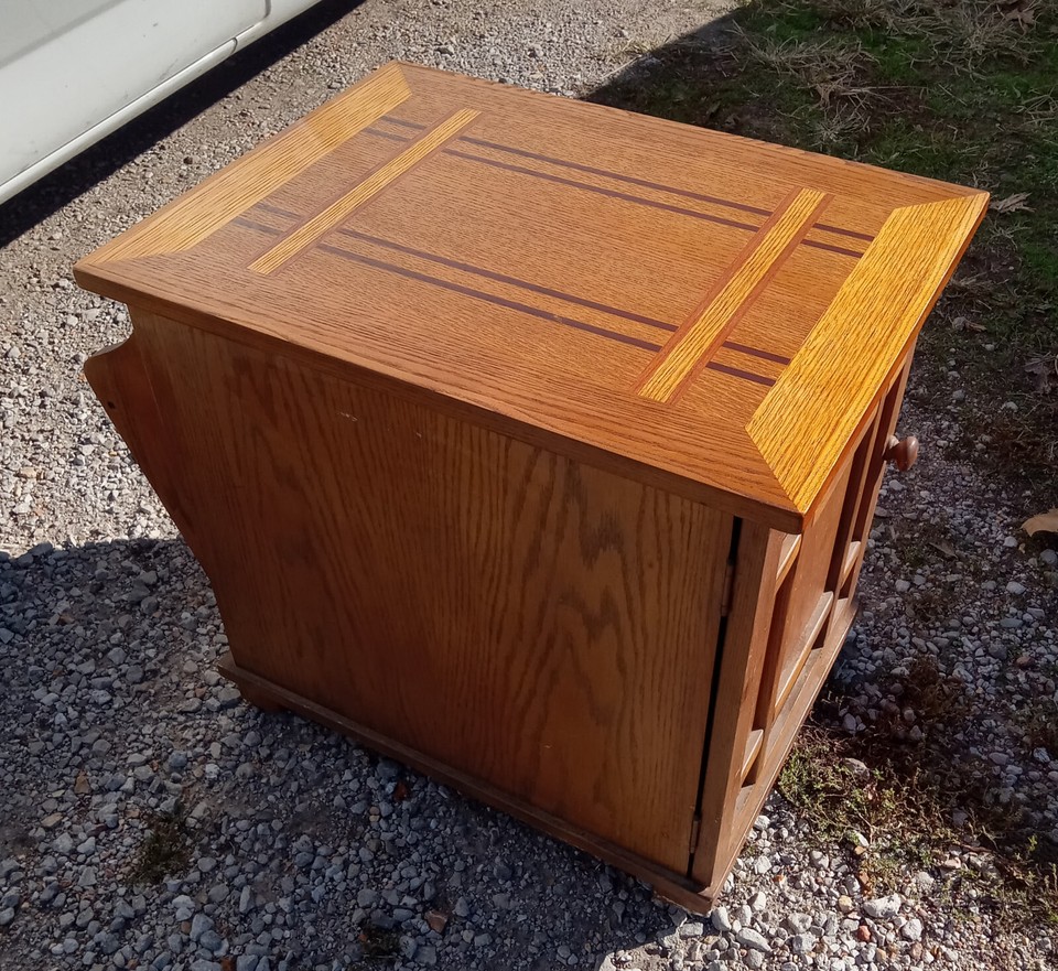 Oak & Walnut Magazine Rack End Table / Side Table (BST38) | eBay