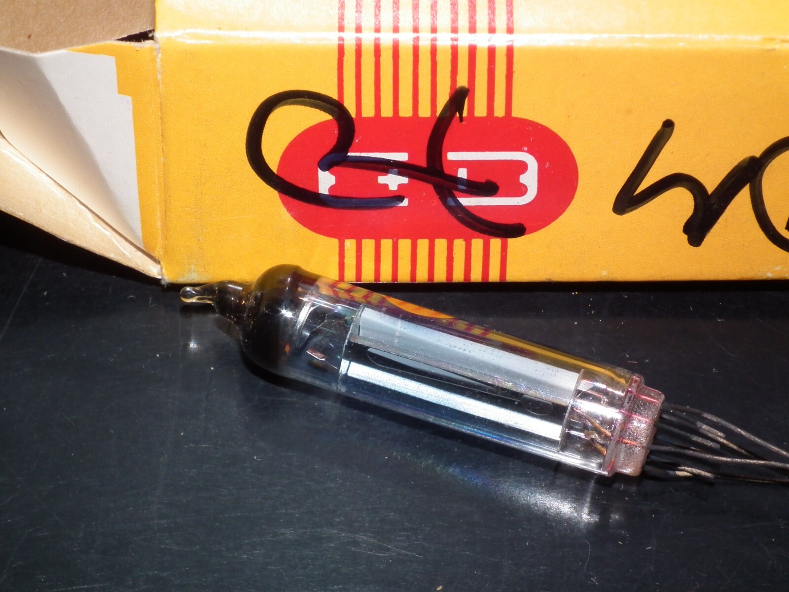 One (1 pcs) PHILIPS DM70 NOS NIB Tube Tuning Indicator Magic Eye DM 70 ...