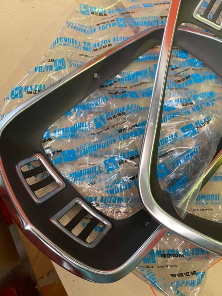 Mazda 808 818 Rx3 Headlight head lamp Finisher Bezel (LH+RH) Genuine ...