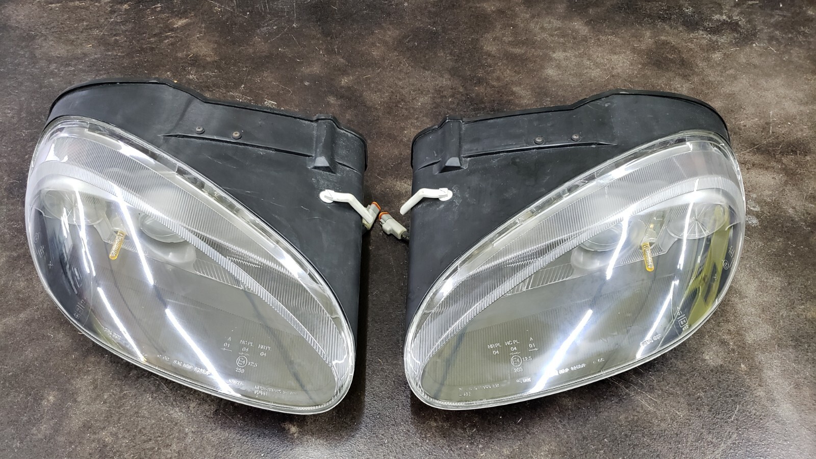 Dodge Viper Headlights | Genuine OEM | Black Housing | Clear Lens | Right