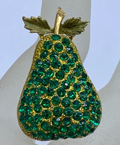 VINTAGE GOLD TONE PAVE GREEN RHINESTONE PEAR FRUIT BROOCH PIN | eBay