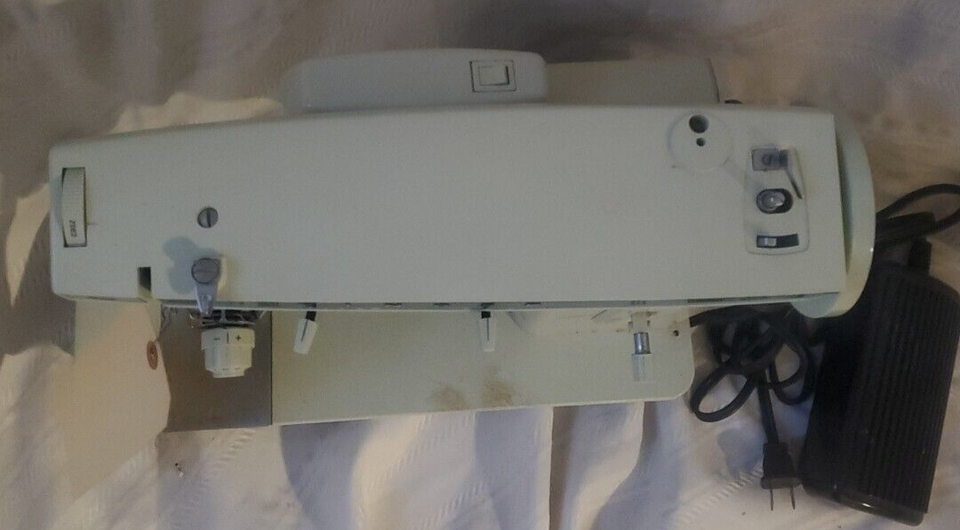 Vintage Singer Fashion Mate Sewing Machine Model 257 w/ foot pedal | eBay