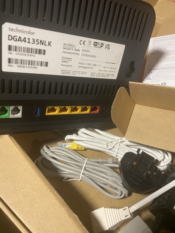 Technicolor DGA4231 Wireless Dual Band Router Wi-Fi 4 Ethernet Ports ...