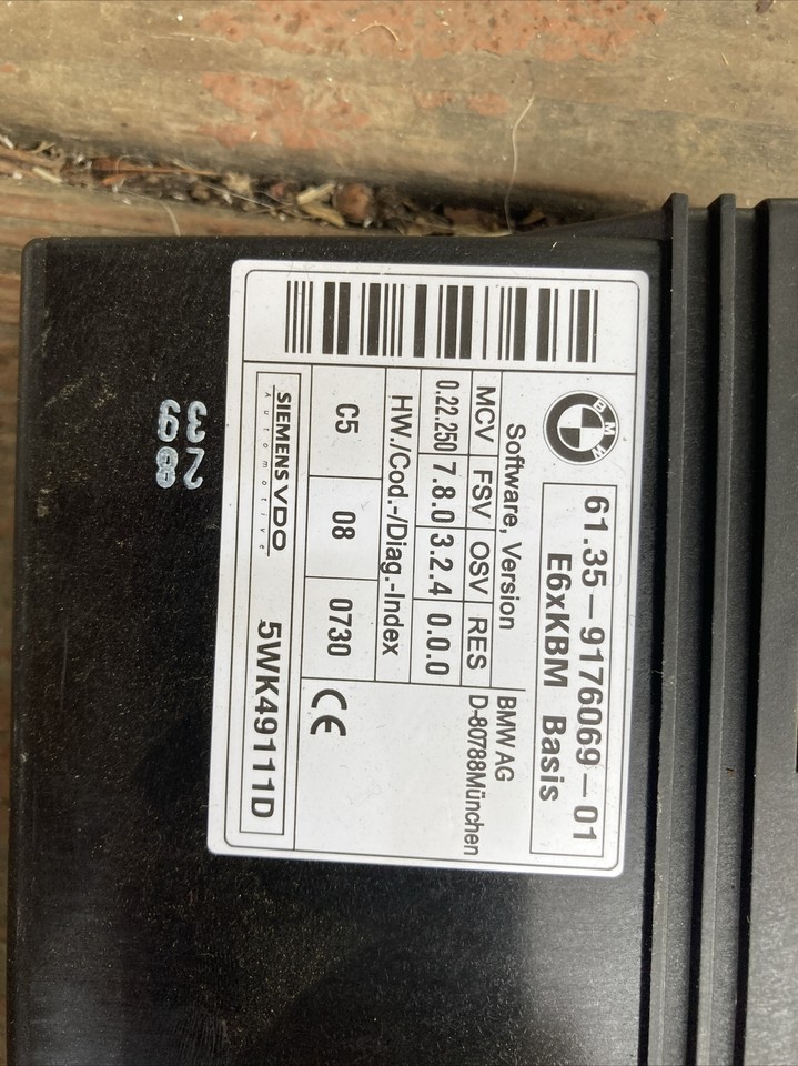 04-10 BMW 5 Series 528i BODY CONTROL MODULE JUNCTION BOX 61359176069 ...