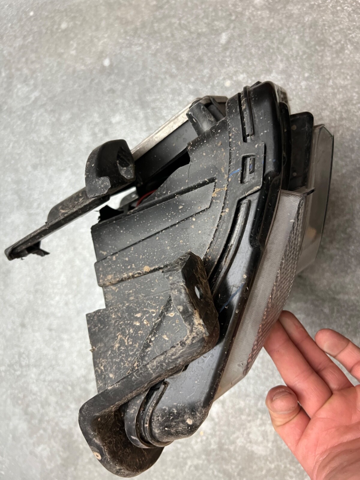 Used 2020 2021 2022 2023 blazer left headlight with broken housing ...