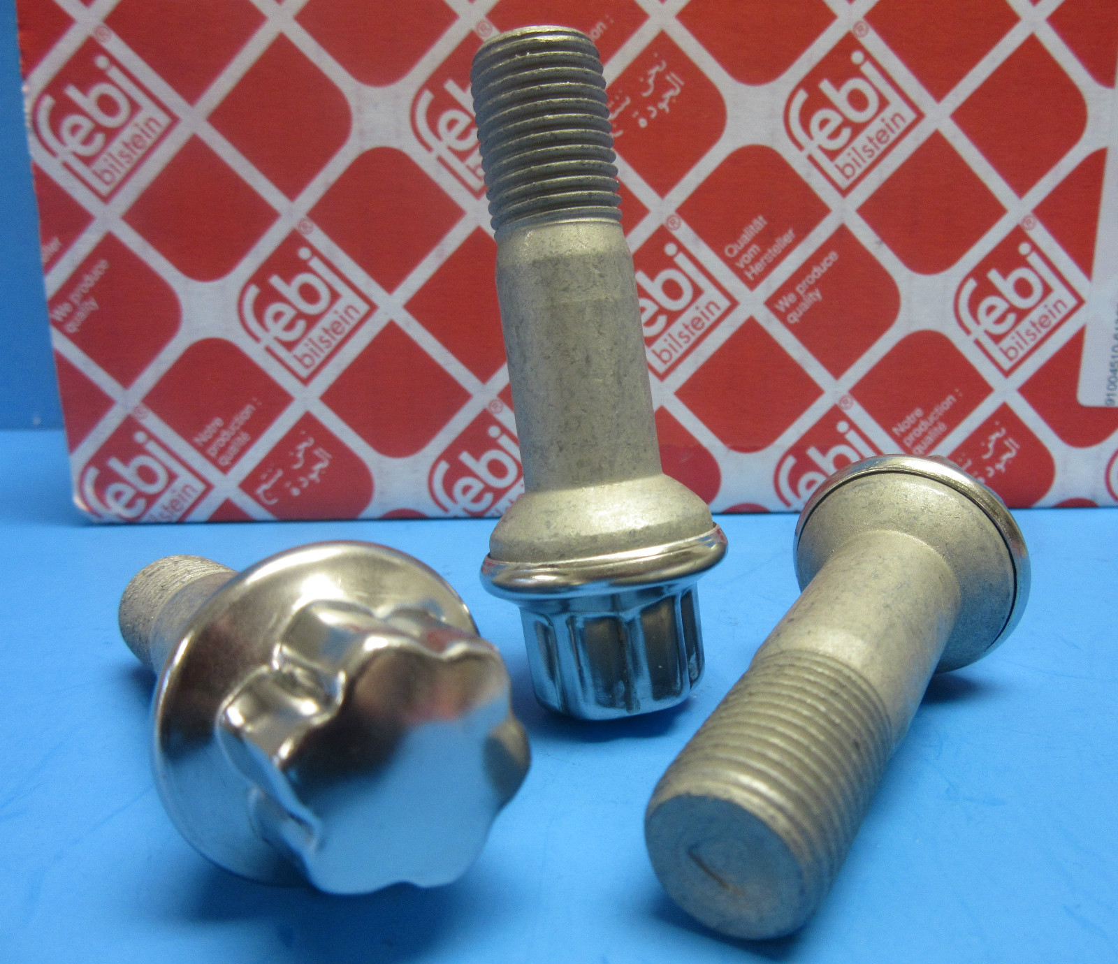 20 Wheel Lug Bolts & Socket MERCEDES-BENZ Replace OEM # 0009905407 ...