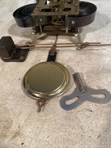 Vintage Cuckoo Clock Movement LUX Clock MFG Co Pendulum Chime Bar Key ...