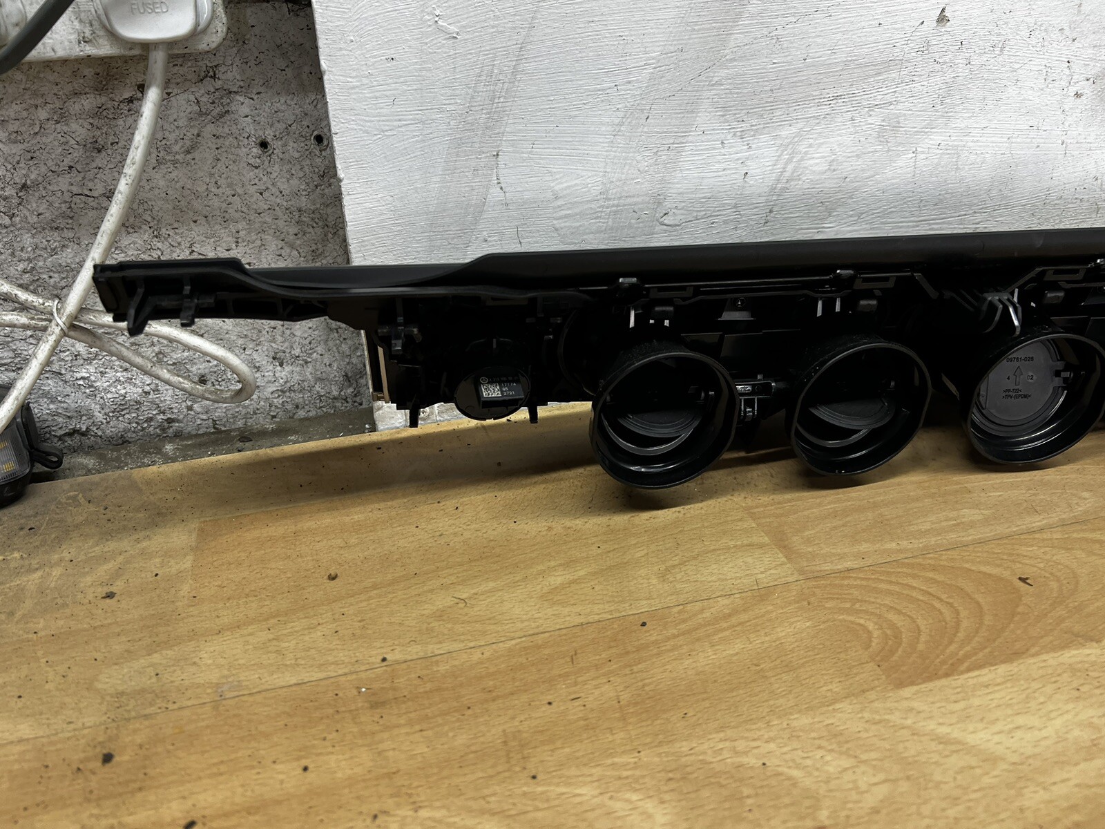 MERCEDES E CLASS W213 DASHBOARD TRIM WITH AIRVENTS A2136809000 | eBay