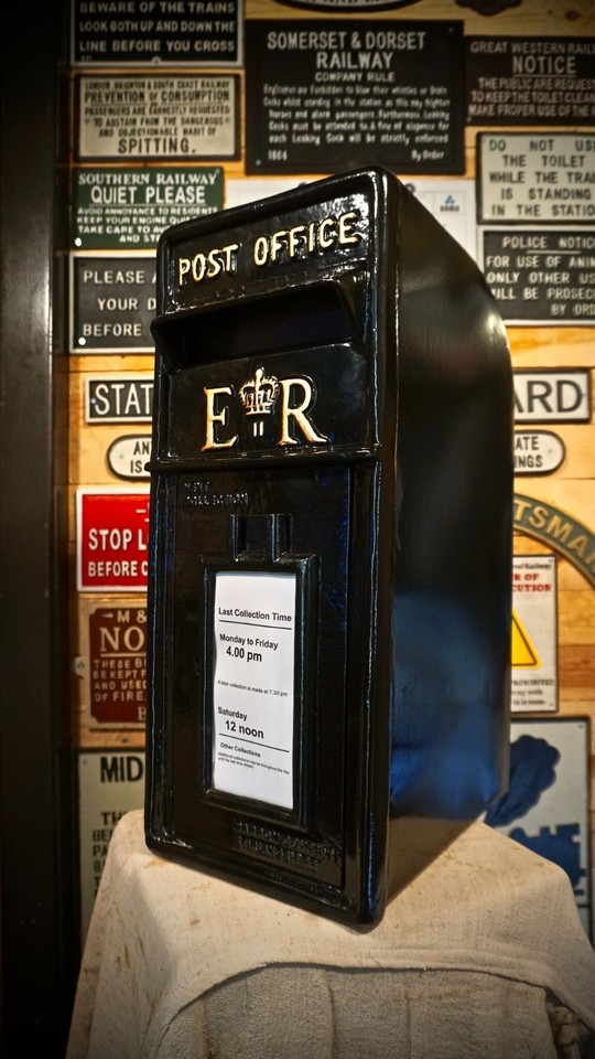Royal Mail Cast Iron ER Post Box Pillar Red Black White Letterbox ...