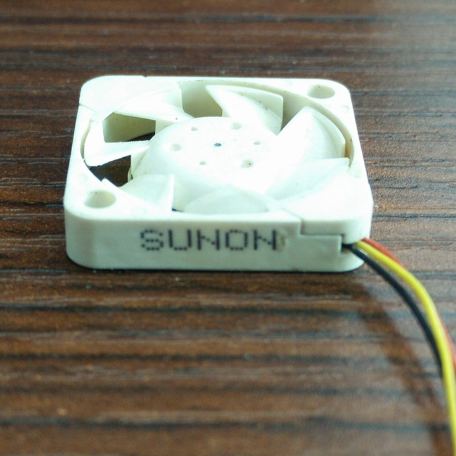 SUNON 1703 17x17x3mm1.7cm UF5H5-503 DC 5V 3 Lines Micro Mini Axial ...