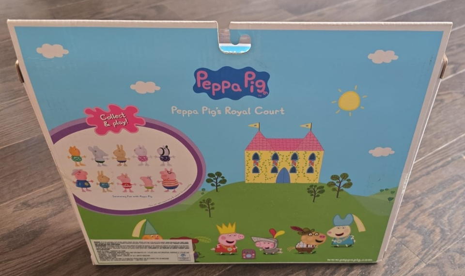 Peppa Pig's Royal Court 10 Figure Set Peppa, Mommy, Daddy George ...
