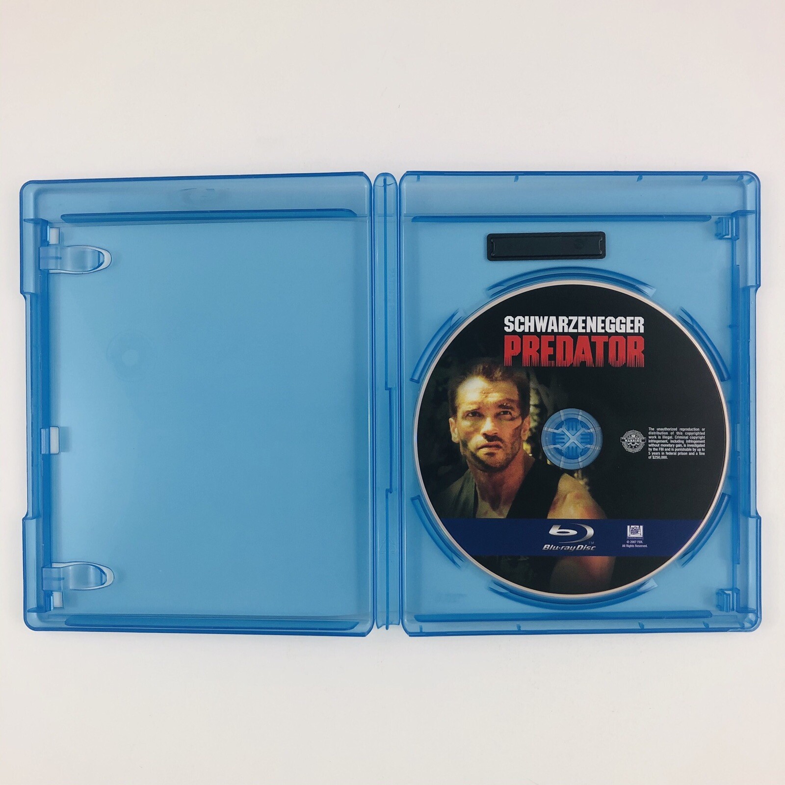 Predator Blu-ray Set - Includes the Original 1987 Version and Predators ...