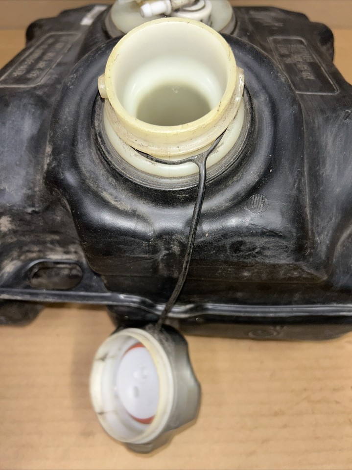 John Deere D105 D110 D120 D130 D140 D150 D160 D170 Lawn Mower Fuel Tank ...