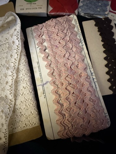 VINTAGE RICK-RACK TRIMS LOT OF 18 most new | eBay