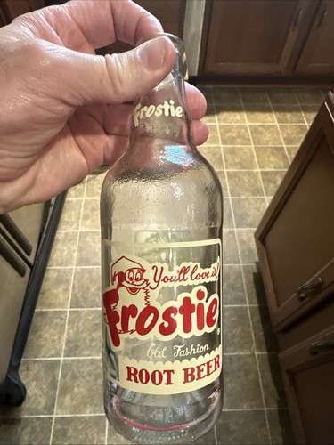 Frostie Root Beer ACL Soda Bottle Berkeley Club Bottling Berkeley ...