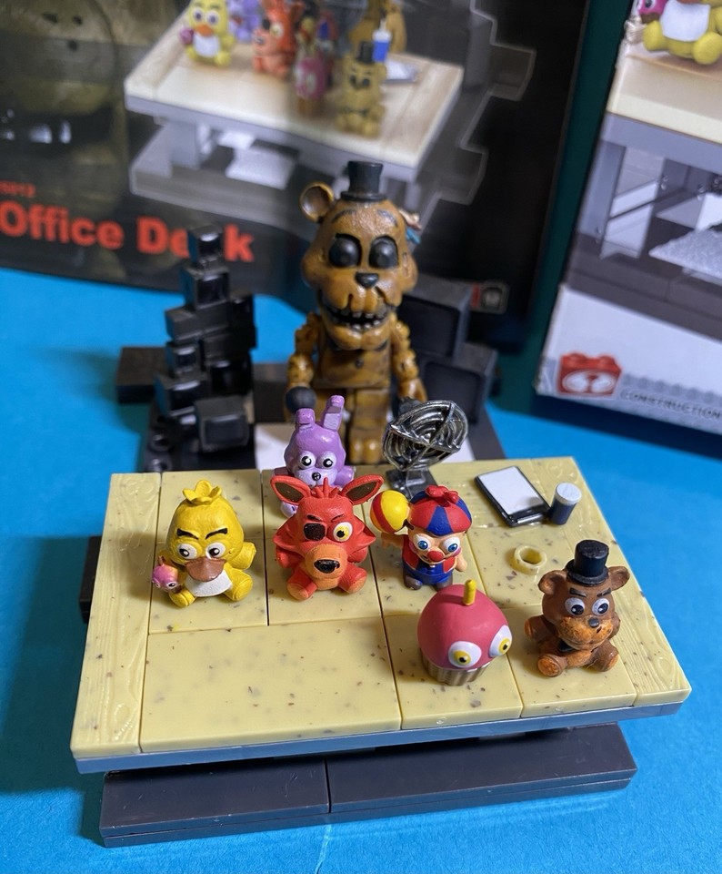 Mcfarlane Five Nights At Freddy’s FNAF Office Desk Set 12811 COMPLETE ...