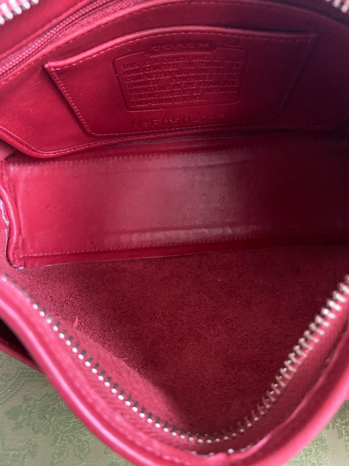 COACH VTG #9136 Legacy Small Leather Pocket Zip Hobo Shoulder Bag - Red ...