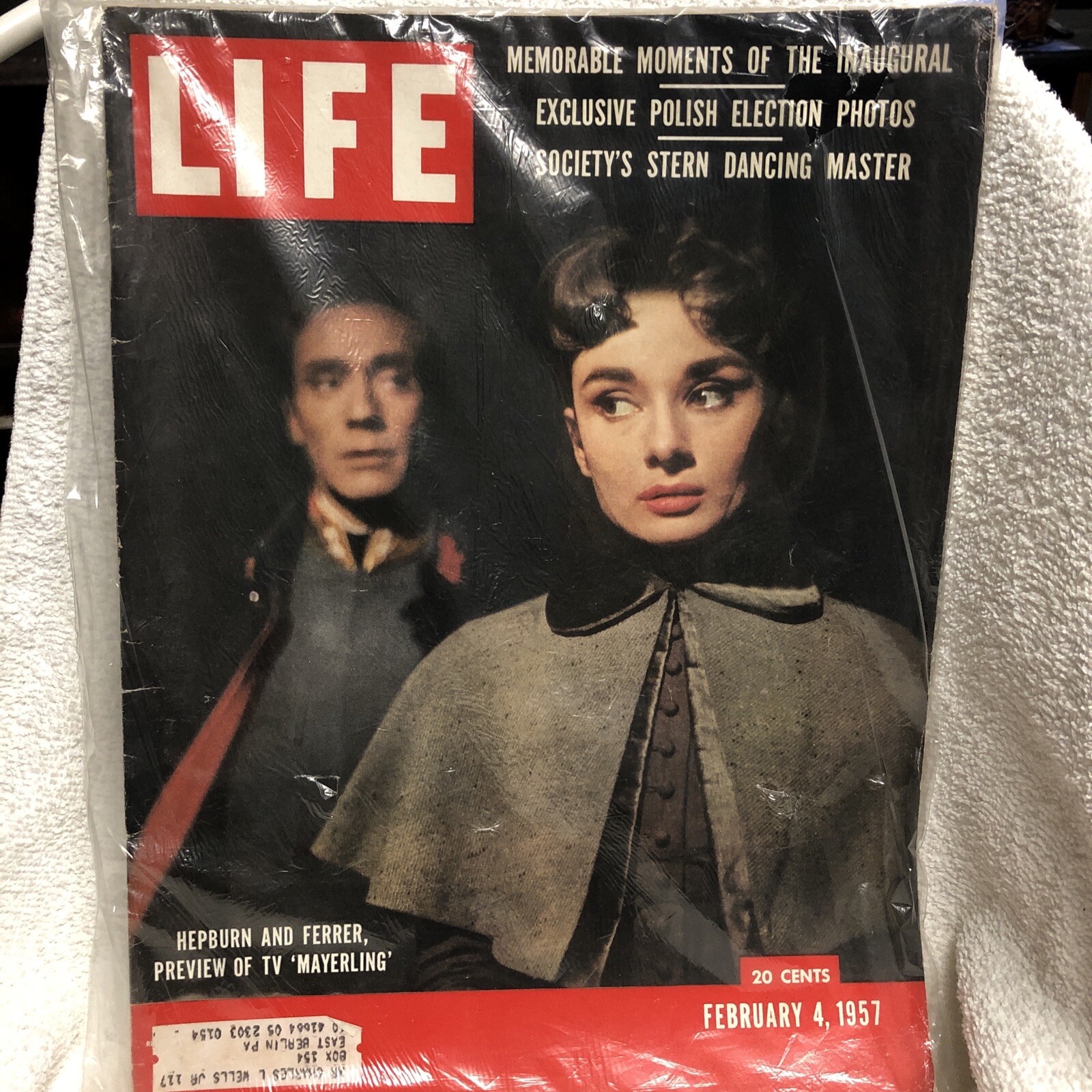 LIFE Magazine--FEBRUARY 4,1957-HEPBURN AND FERRER, PREVIEW OF TV ...