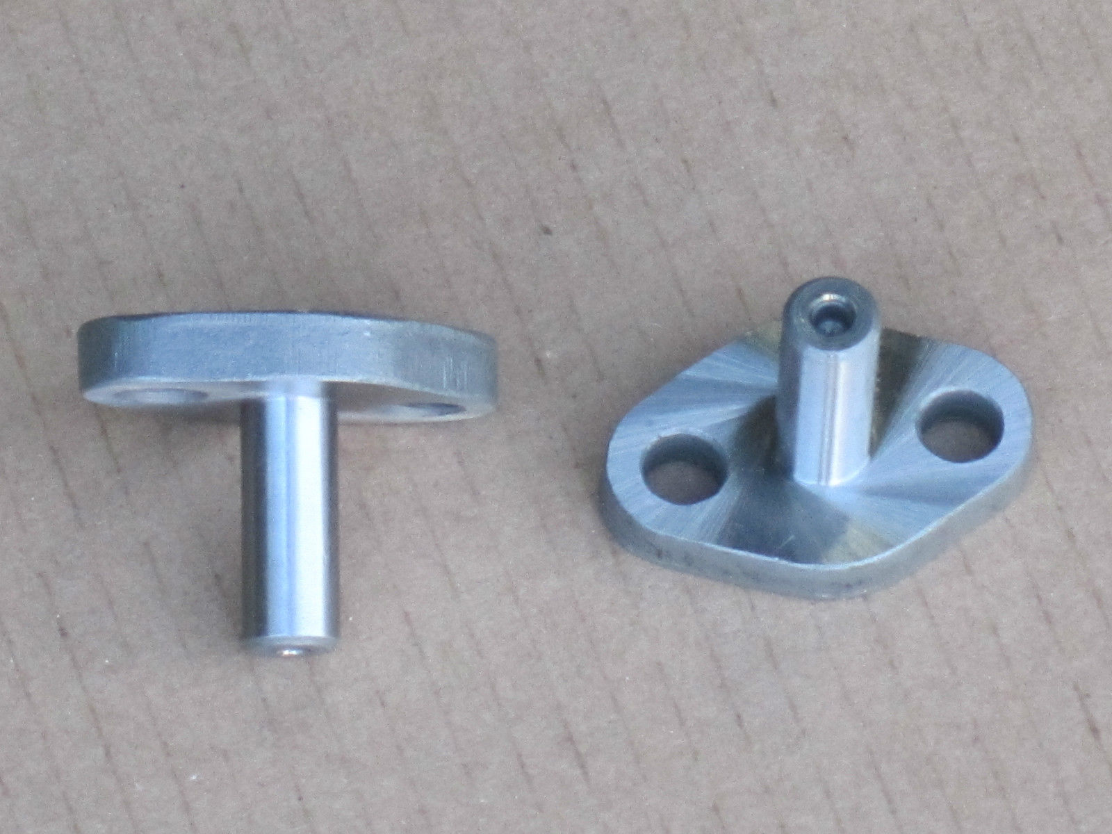 2 HYDRAULIC PUMP SUPPORT RETAINERS FOR PART 180905M1 | eBay