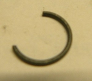 Victa Rear Axle Bush Retaining Clip CH84195A PRO460 & Utility | eBay