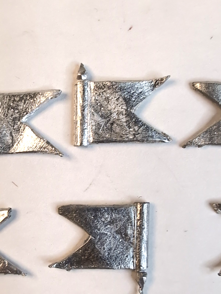 MUSKET MINIATURES- FLAGS Swallowtail Undecorated (x8)- 15-22mm ...