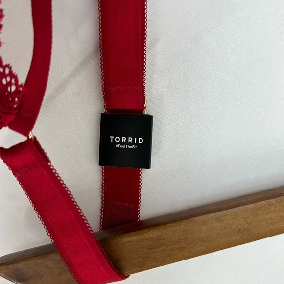 TORRID XO Plunge Push-up Strappy Straight Back Bra Jester Red Size 46D ...