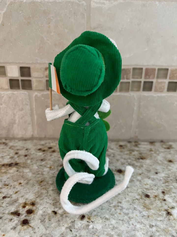 Annalee St Patricks Day Irish Mouse Holding Flag and Shamrock | eBay