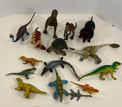 Mixed Lot of Dinosaurs Figures Vintage & Modern Various Brands CollectA ...