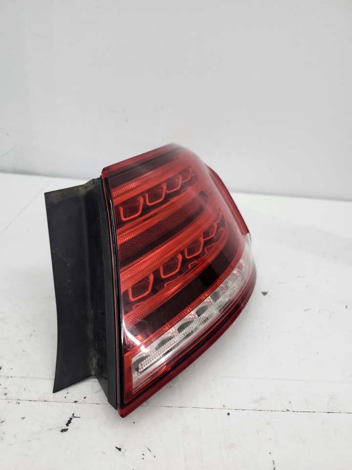 2014-2017 Mercedes W207 E550 Rear Right Passenger Side Outer Tail Light ...