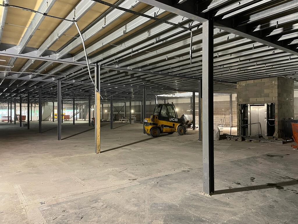 50m x 25m x 4m Heigh Mezzanine Floor with Staircase Purlins Cleats RSJ ...