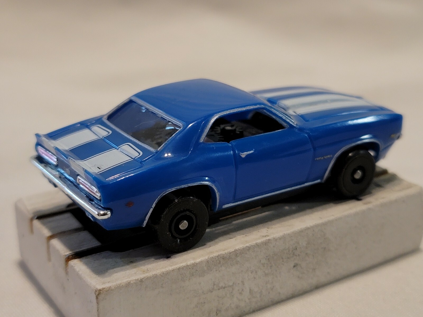 1969 Camaro Z28 Rally Sport Blue Model Motoring ho slot car with a TFX ...