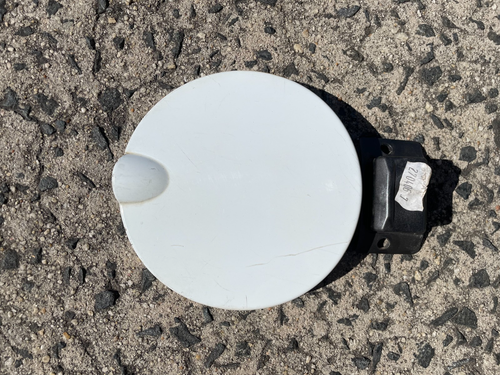 HOLDEN VZ UTE PETROL FLAP FUEL LID VU VY SV6 SS CREWMAN HSV MALOO WHITE ...