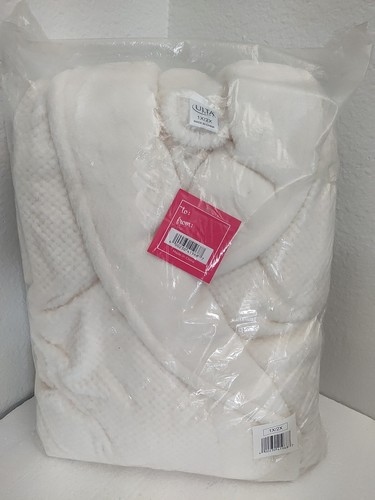 💥💥💥2023 Ulta Beauty Plush Women Robe Size 1x-2x White Luxuriously Soft ...