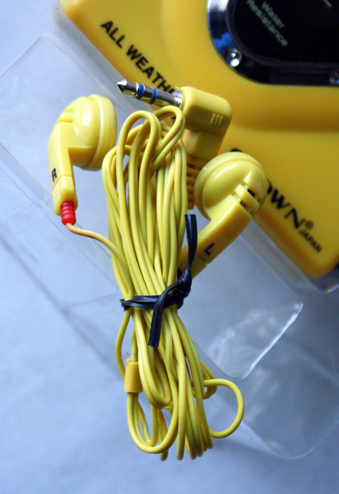 VINTAGE 80'S CROWN WALKMAN AM/FM STEREO RADIO CASSETTE PLAYER SZ 40W ...