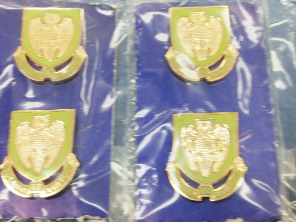 10 PAIRS OF - MP U.S. Army MILITARY POLICE SCHOOL Unit DI DUI Crest ...